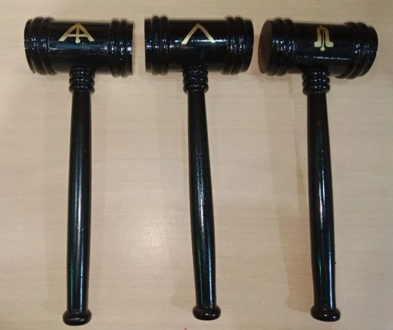 Set: Hammers (c/Base)- Worshipful + 1 Vig. + 2 Vig.