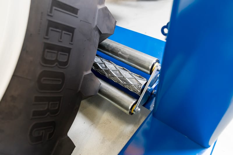 HGV Brake Hub and Caliper lifter