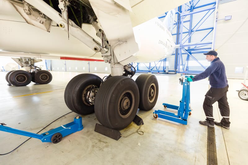 HGV Brake Hub and Caliper lifter