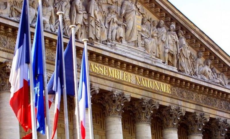 GOVERNMENT BACKGROUND - THE BIG RECESSION IN FRANCE