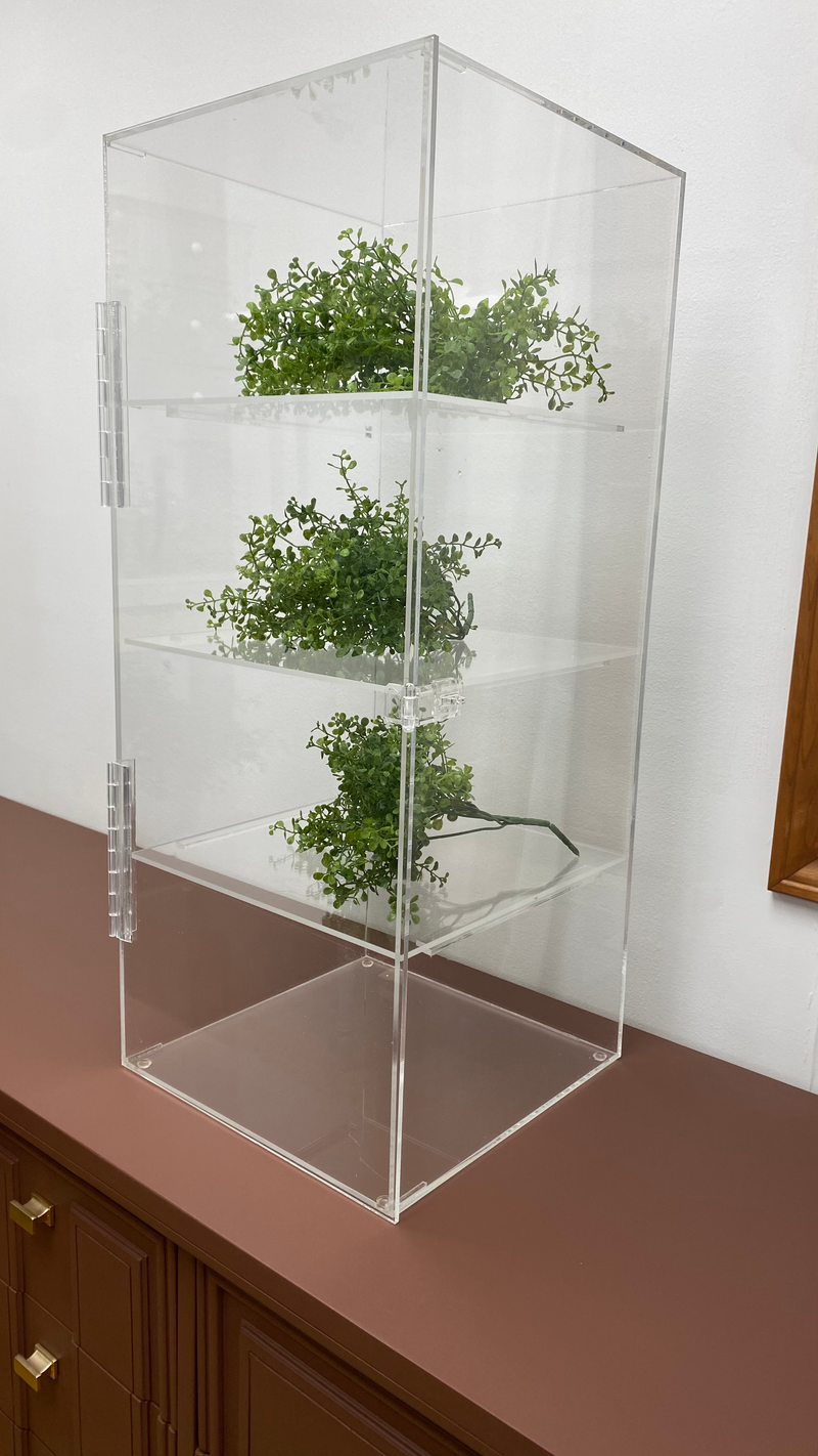 Acrylic Locked Display with Shelves - PlexiBoxes4u