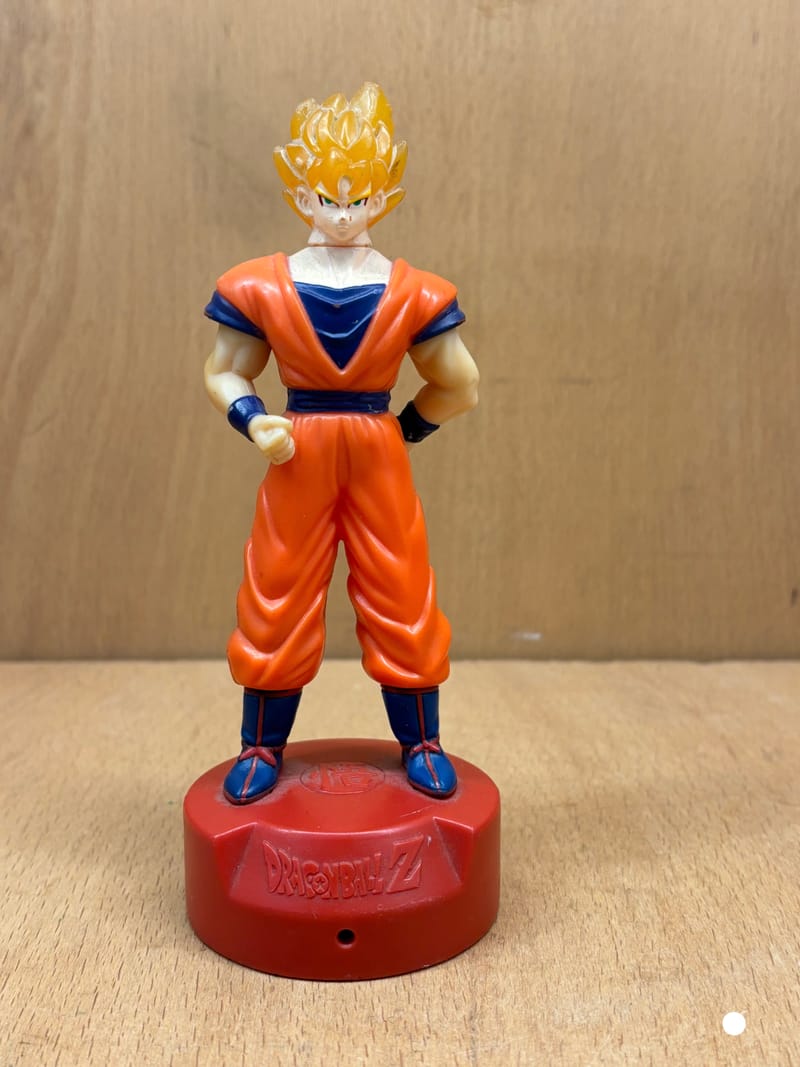 Figurine sur socle Dragon Ball Z - Comptoir du Broc webstore