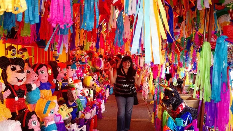 2025 CALENDARIO MENSUAL - Azteca Travel Tours Art CDMX