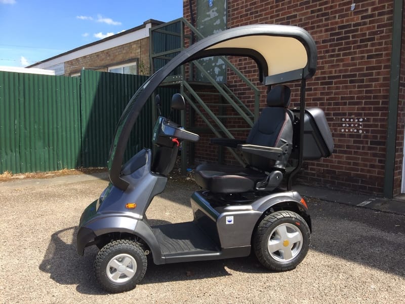 Breeze S4 with Solid Canopy - Wisbech Mobility