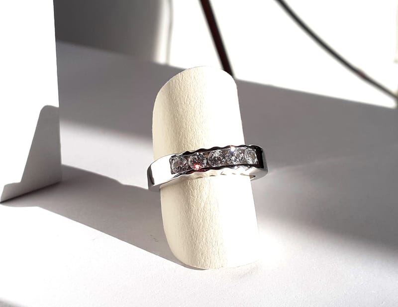 Eleganter Memory Ring mit Zirkonias 925 Silber. Gr. 56 (Ø 17,8 mm ...