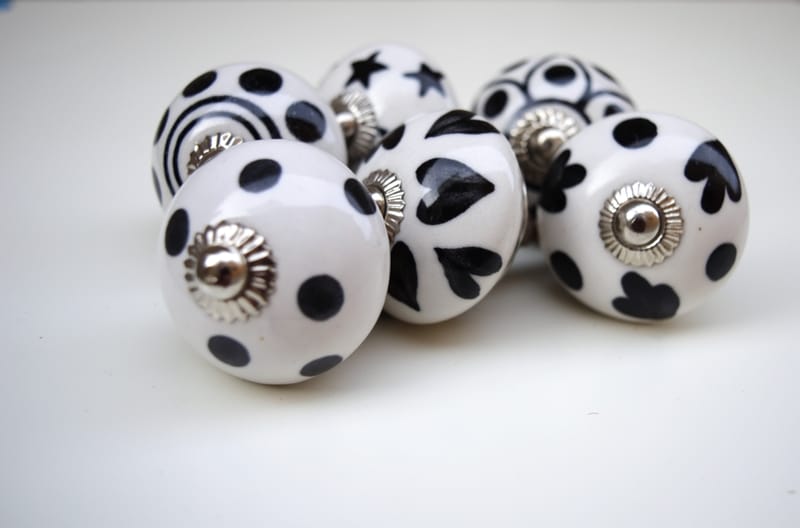 Butoni pictati - diferite decoruri - manere mobila