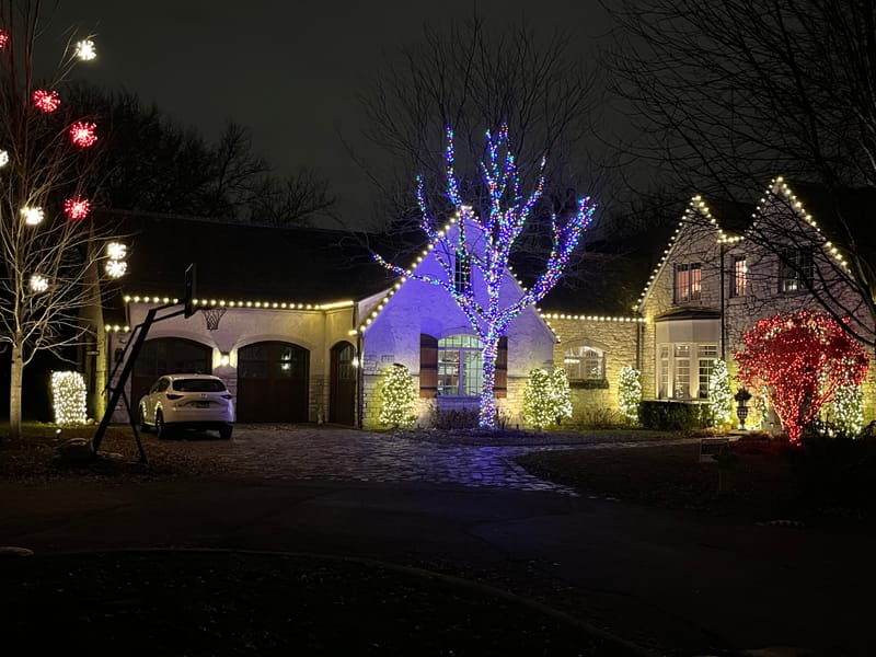 Professional Christmas Light Installations by Frosty’s