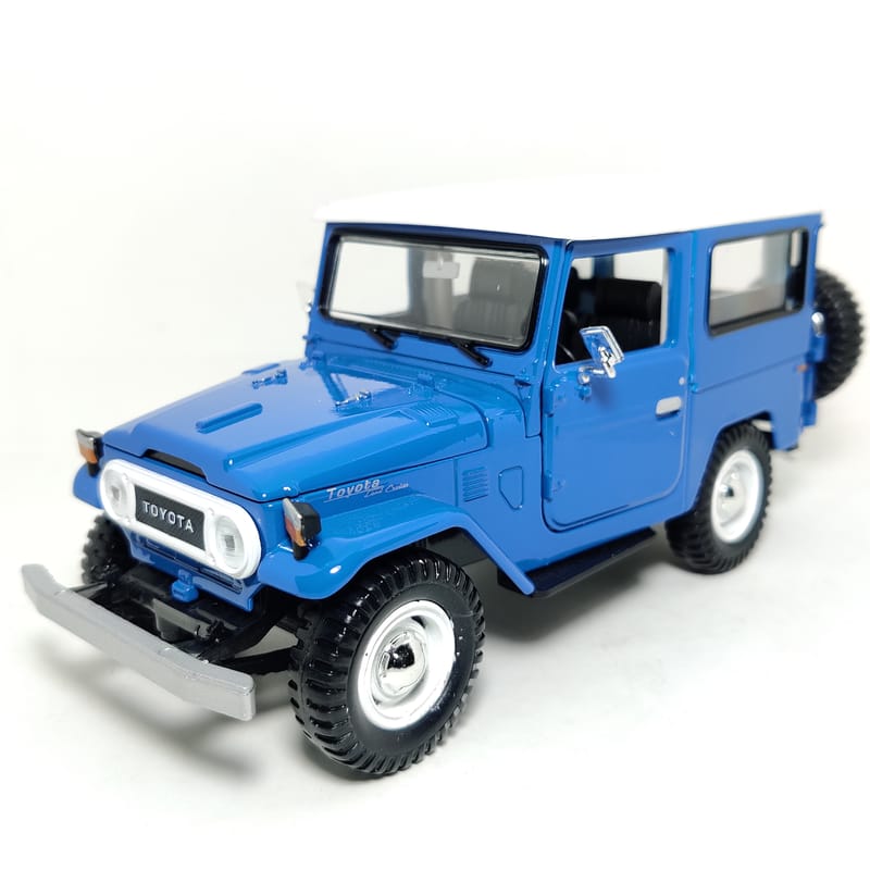 Toyota Land Cruiser FJ40 - Blue