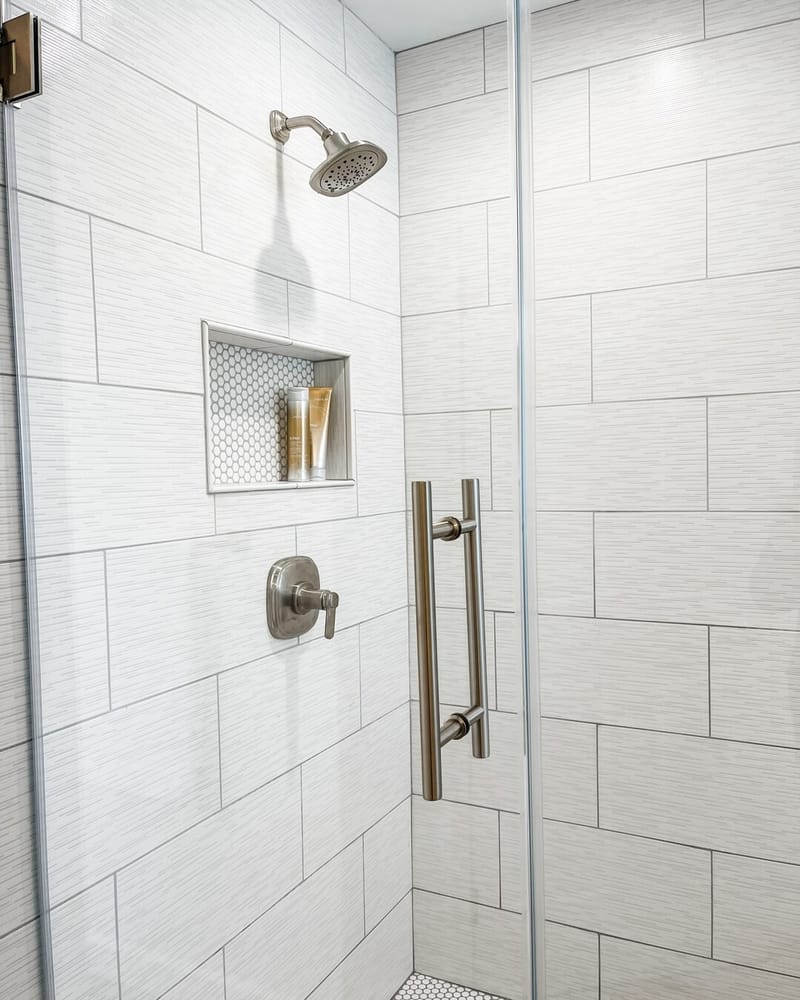 Large scale Subway - Wendy G. Miller