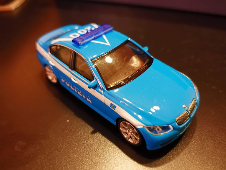 Welly - DIECAST POLICE