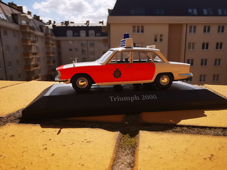 Triumph 2000 - DIECAST POLICE