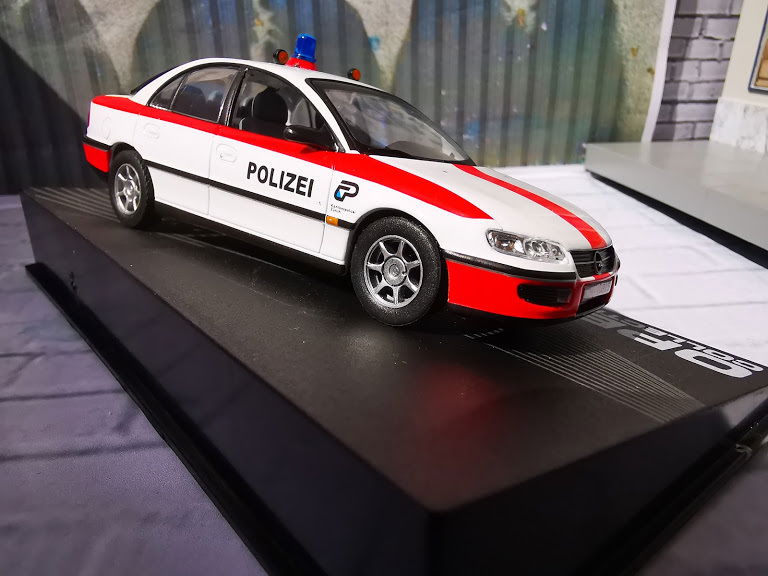 Opel Omega - DIECAST POLICE