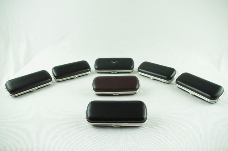 Vertu Signature S Horizontal Black Alligator Leather case.