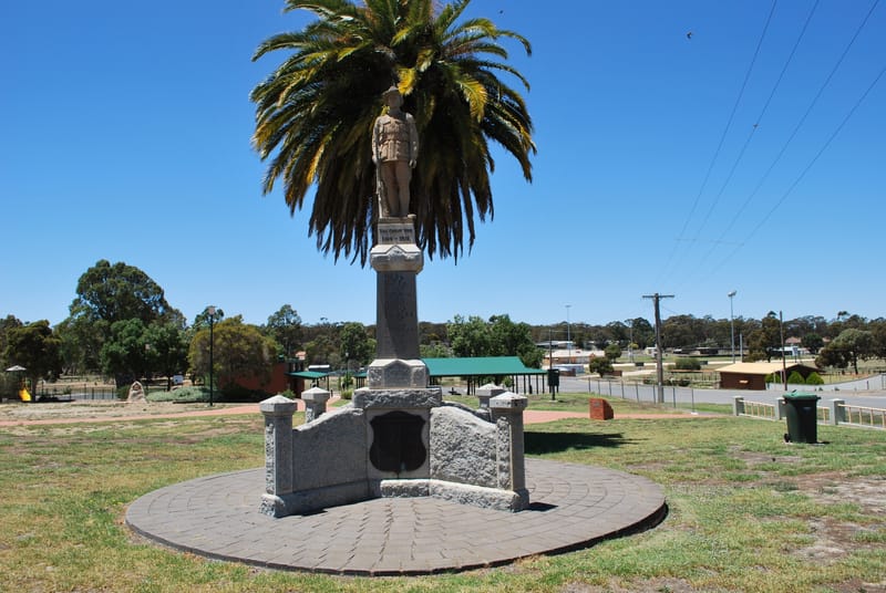 WEDDERBURN & SEA LAKE