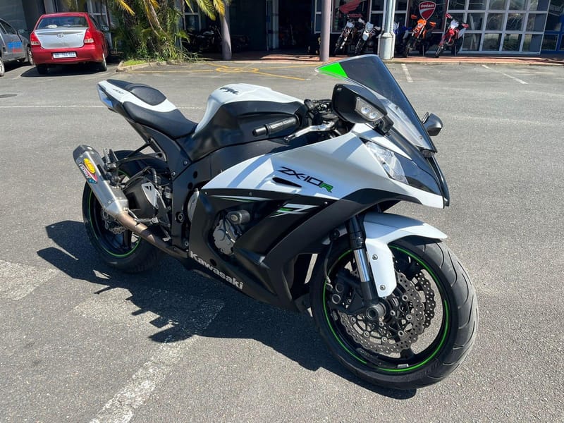 2014 KAWASAKI. ZX10R -R169 000