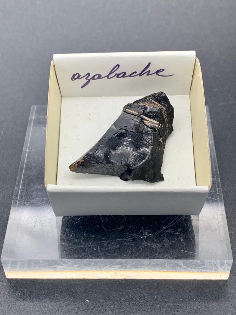 AZABACHE