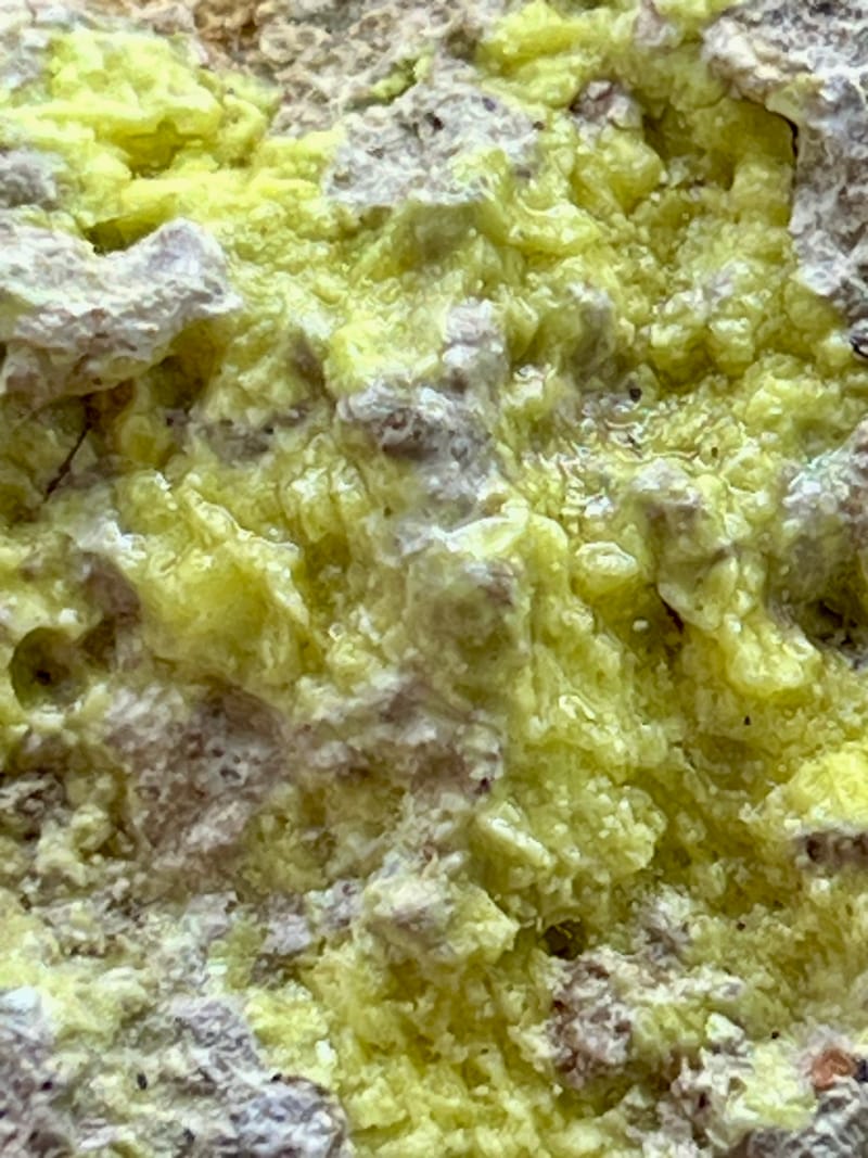 AZUFRE CON ARAGONITO (MINA COZZODOSI, SICILIA)