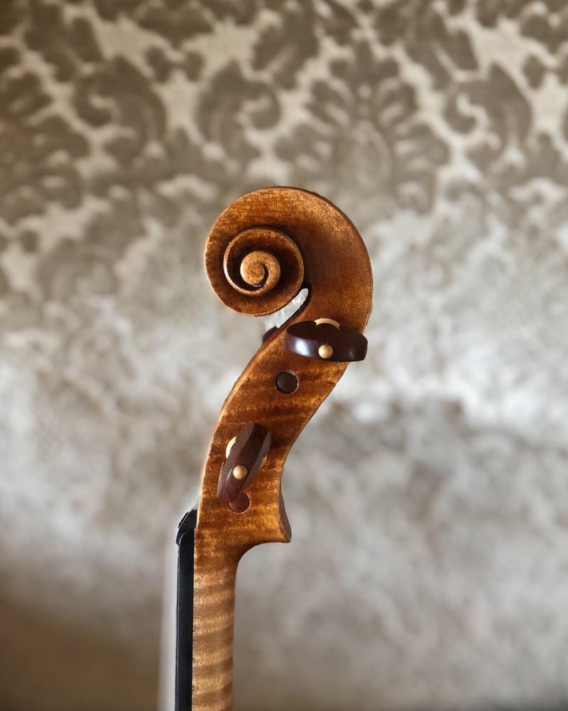 - AYOUNG AN VIOLIN MAKER