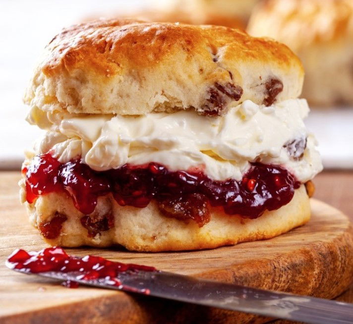 Scone box for 4 - fiestabuildabuffet