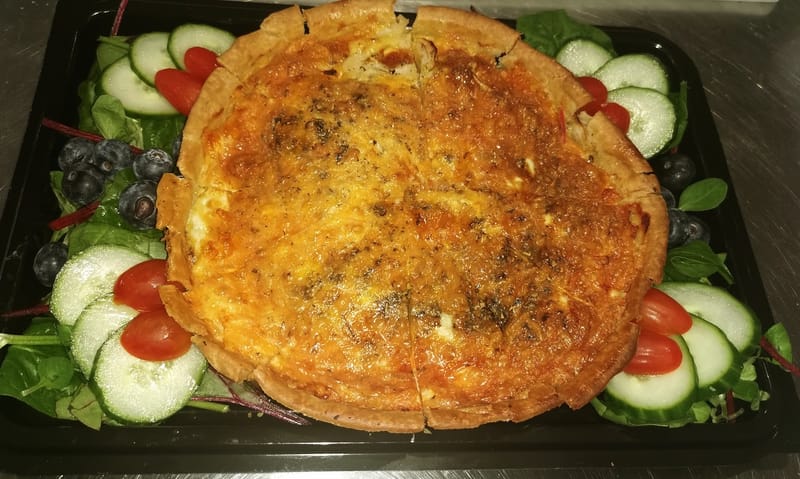 MEGA LARGE SLICED QUICHE PLATTER - fiestabuildabuffet