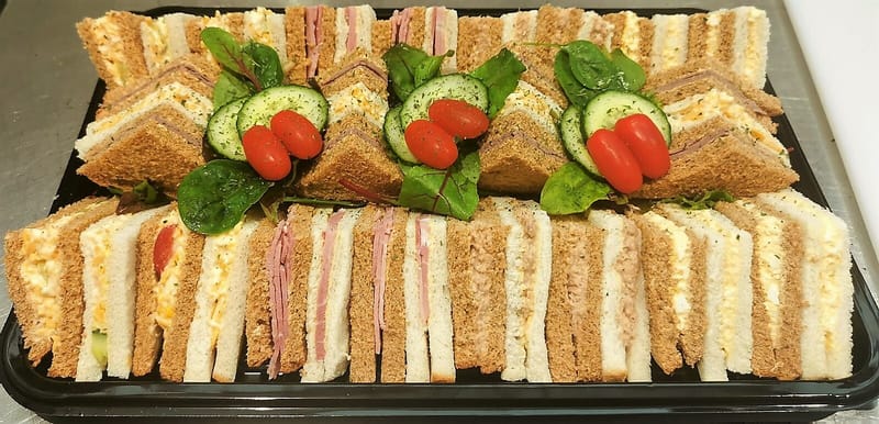 Family Sandwich Platter - 12 rounds - 48 triangles. - fiestabuildabu...