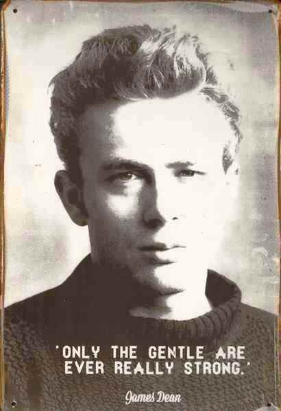 JAMES DEAN STRONG PHOTO - RETRO GIFTS RETAIL