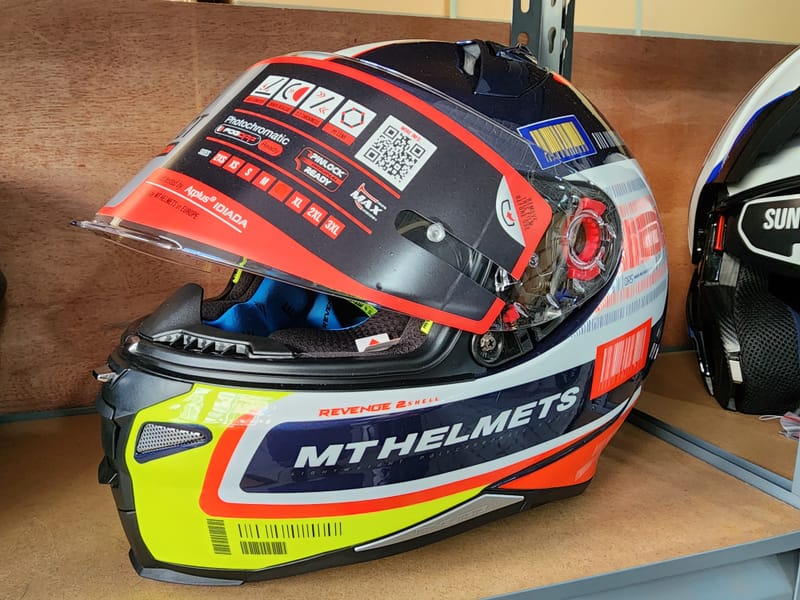 REVENGE - Moto Shop Pacific