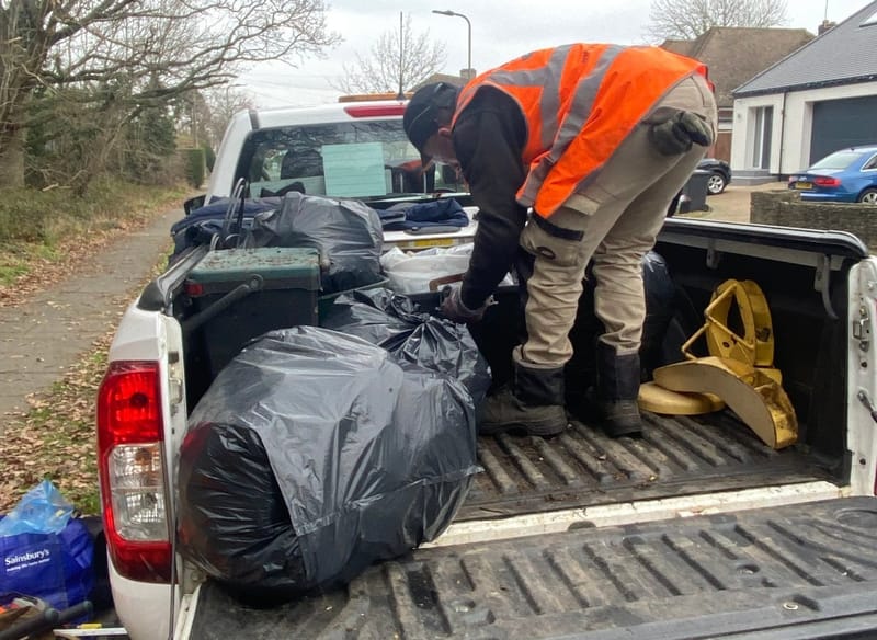 Gumping Common - tackling cherry laurel, holly and rubbish - Friends of ...