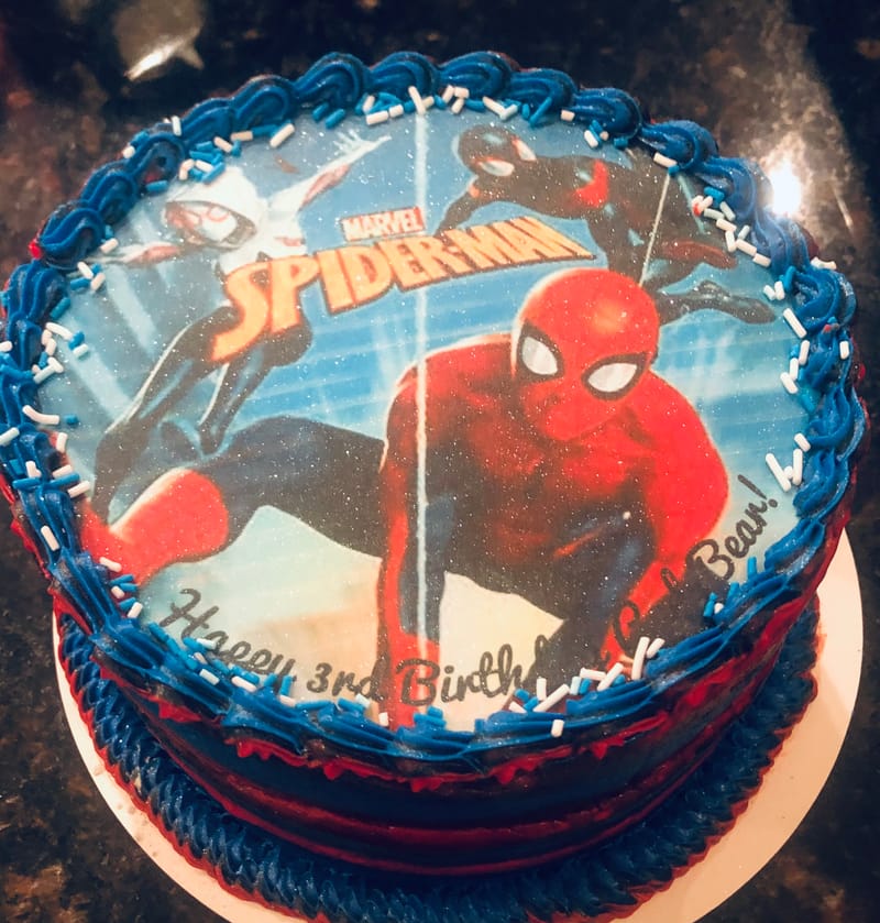 2 Layer Vanilla Spider-Man Cake With Buttercream Frosting and Edible ...