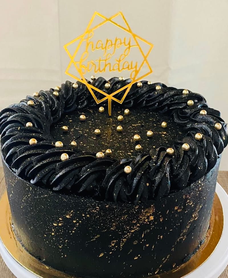 4 Layer Vanilla Frozen Cake with Buttercream Frosting and Edible Image ...