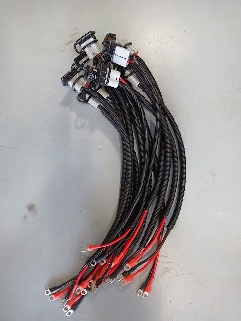 Part 1 of the motorcycle jump lead kit. - RIDEWITHME