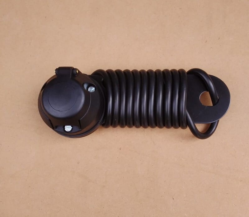 7 pin socket pre wired with mounting plate - Classic Swede