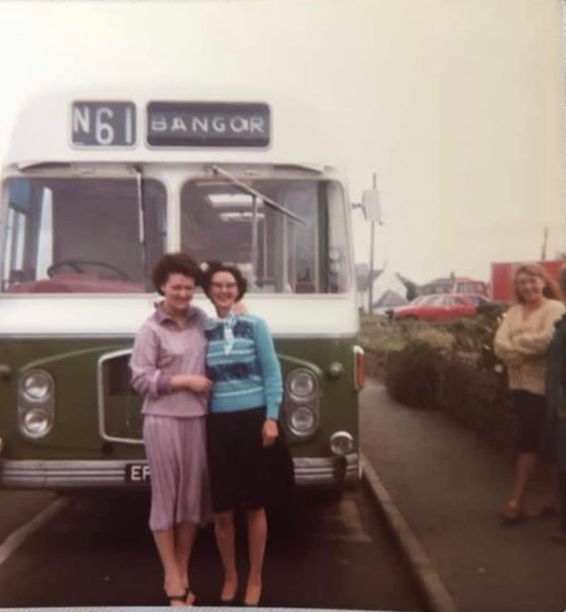 Mrs Beck - Mother and daughter in front of ERG163 - Gallery...