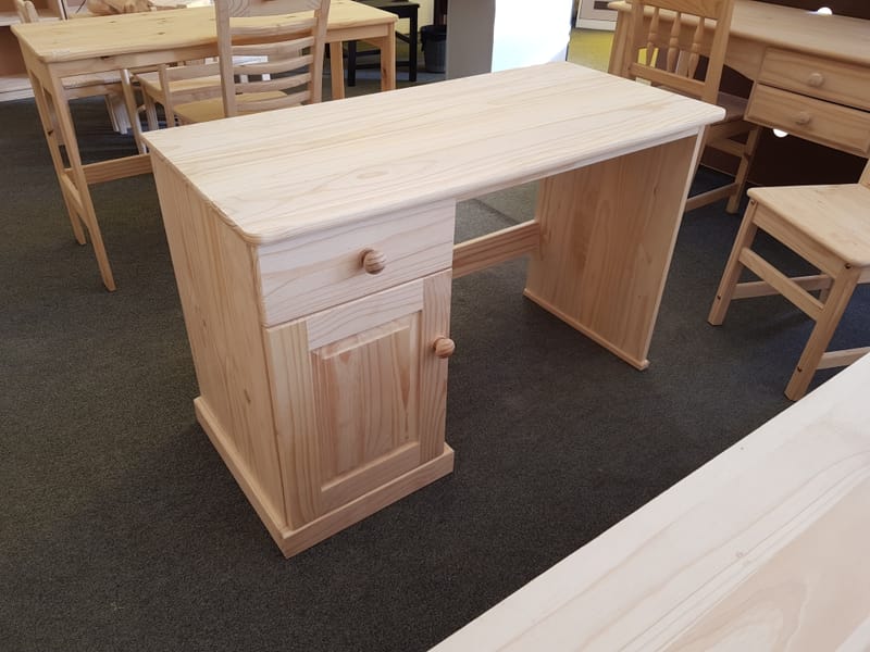 RD1445 Desk (2 Door, 2 Dwr) - Quality Pine Furniture