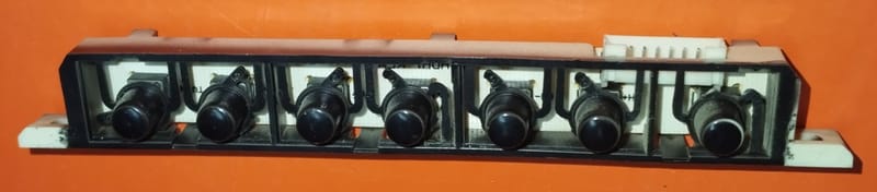 TECLADO KEY BOARD SCHEDA PLATINEE PARA FOR POUR 📺 BLAUPUNKT M40-74J