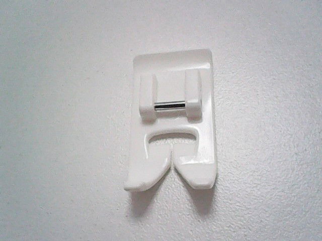 Teflon clip on foot - Wynberg Sewing Centre