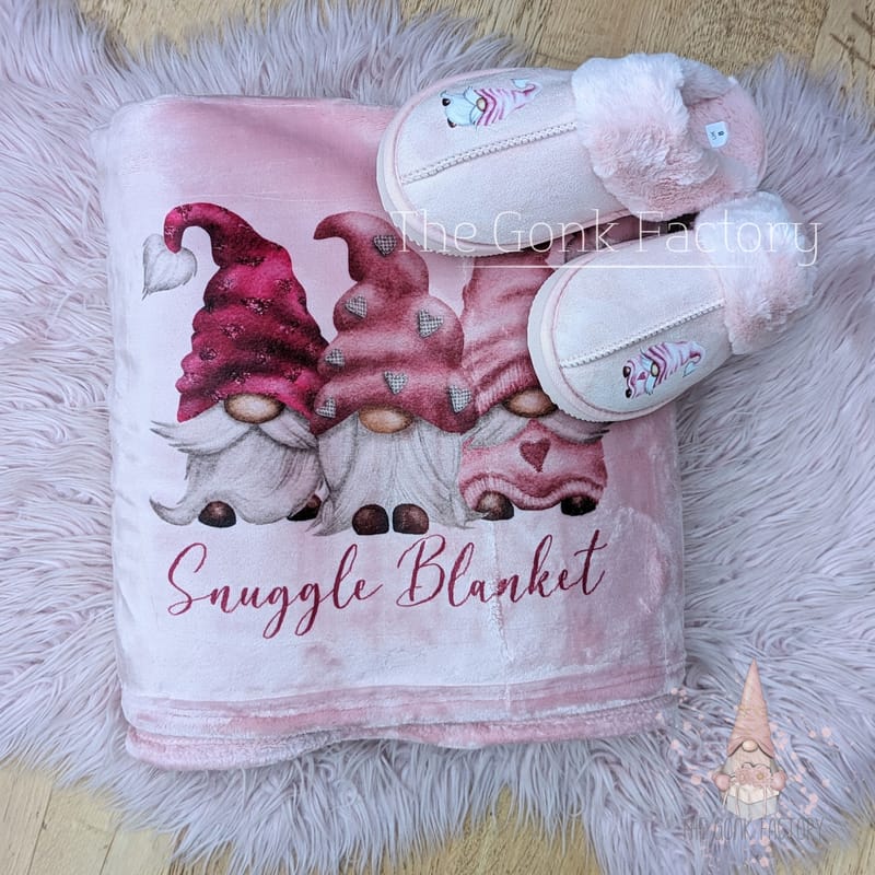Pink 'Pretty Pink Gonks' Blanket & Slippers Set