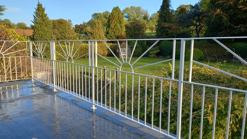 Balcony railing - Alpha Ironwork Ltd
