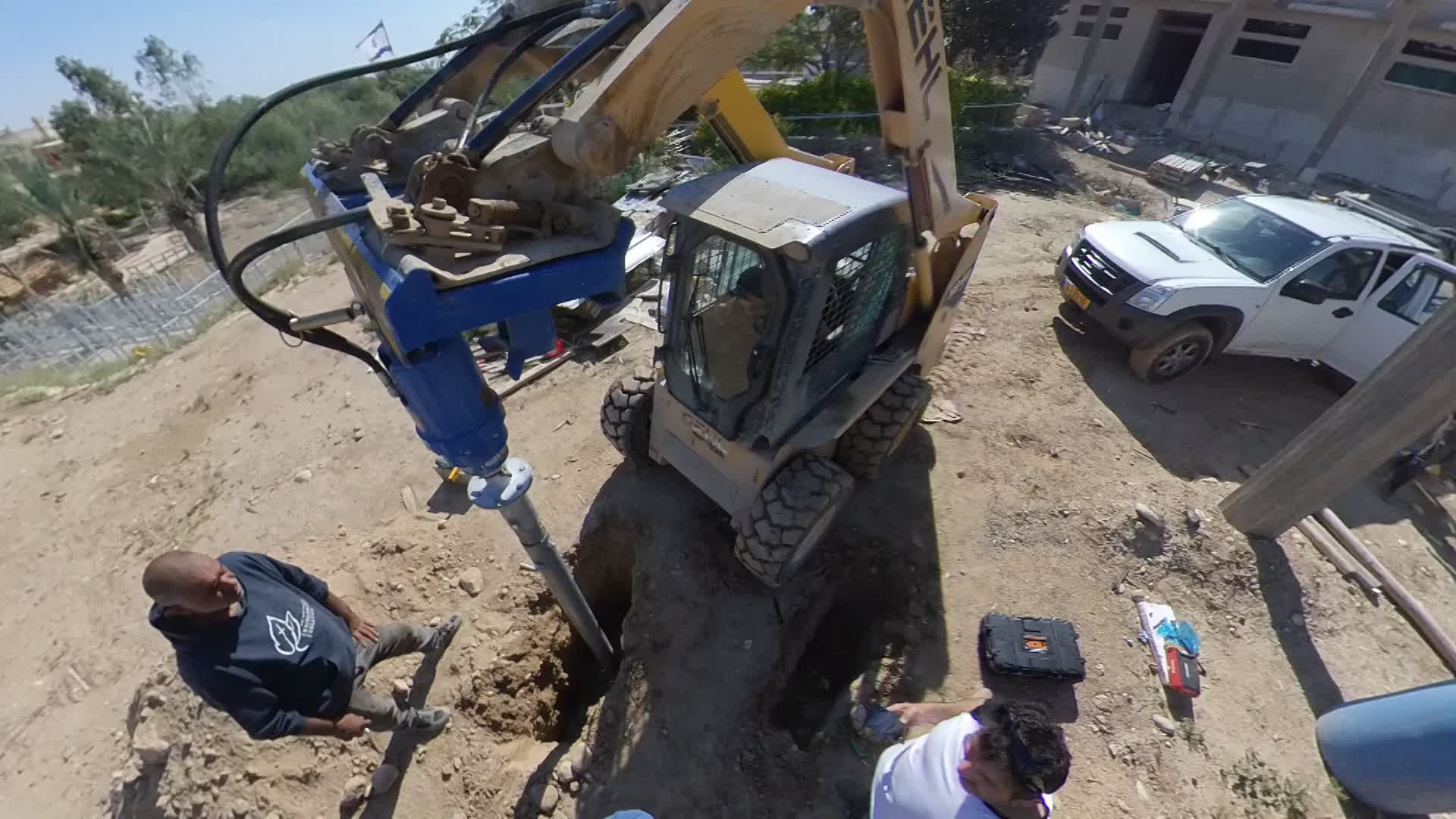 ברגי קרקע, בורג קרקע לביסוס, rockbase.co.il