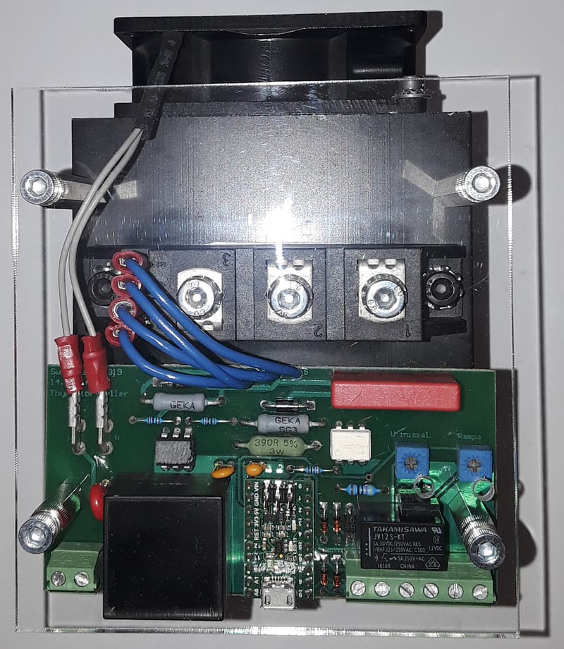 Arrancador suave para motor mono-fásico