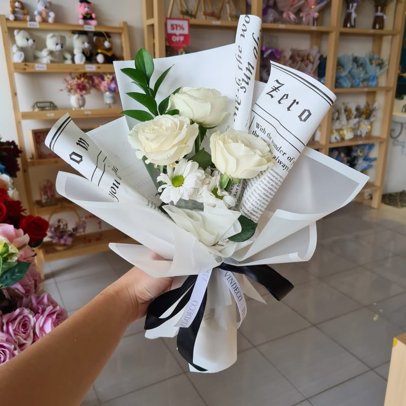 Casa Blanca D - Vindeco Florist