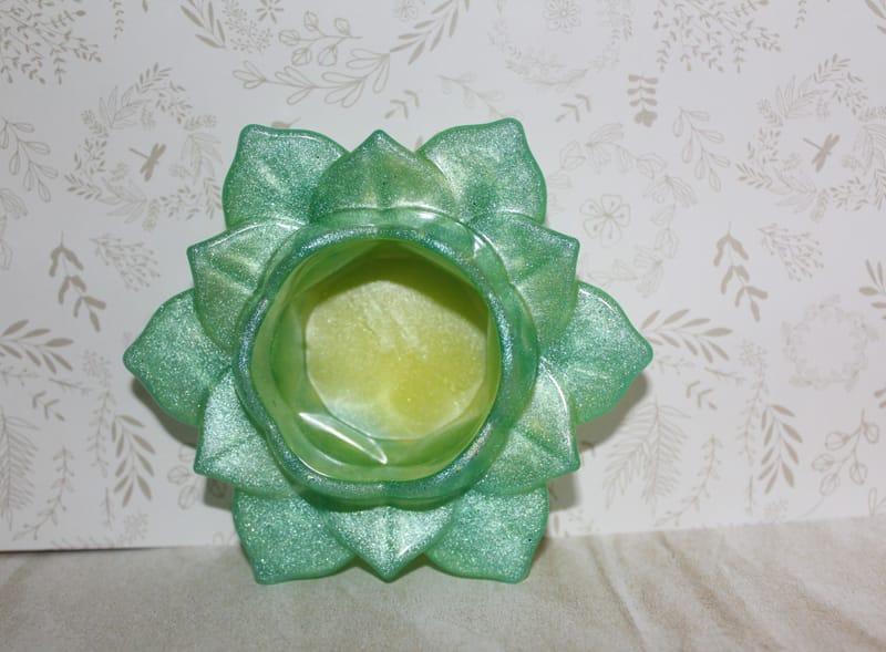fleur de lotus vert et jaune - LM'Créer