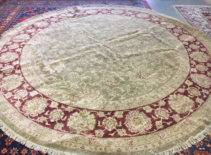 ROUND RUGS - AZ International, LLC