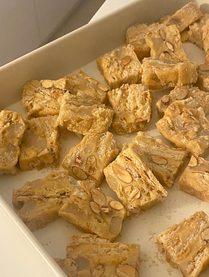 Soy Injeolmi Snowflake Crisp 豆乳年糕雪花酥 - Crumbl0.0