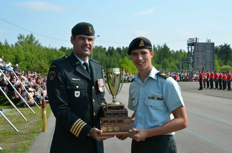 Le prix Colonel Robert-Perron - CCMRC ROUANDA 72