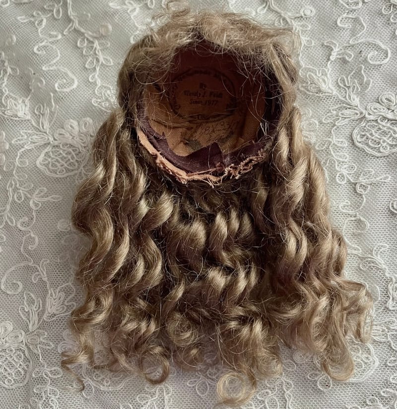 Doll wigs - Hearts Will Play