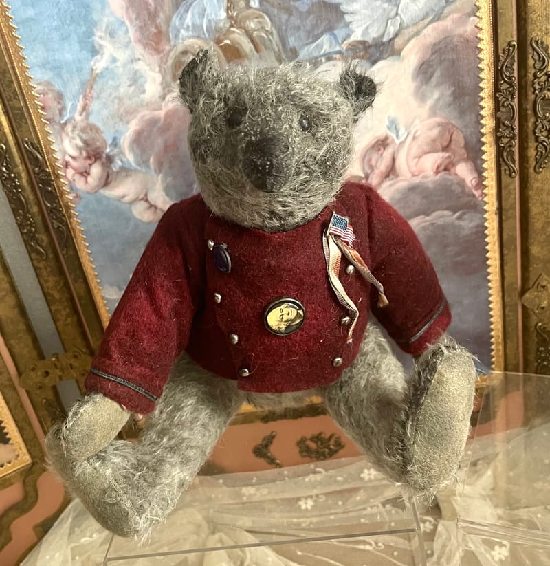 ON EBAY…..Vintage 11” Murphy Bears Gray Artist Bear 2000 - Hearts Will Play