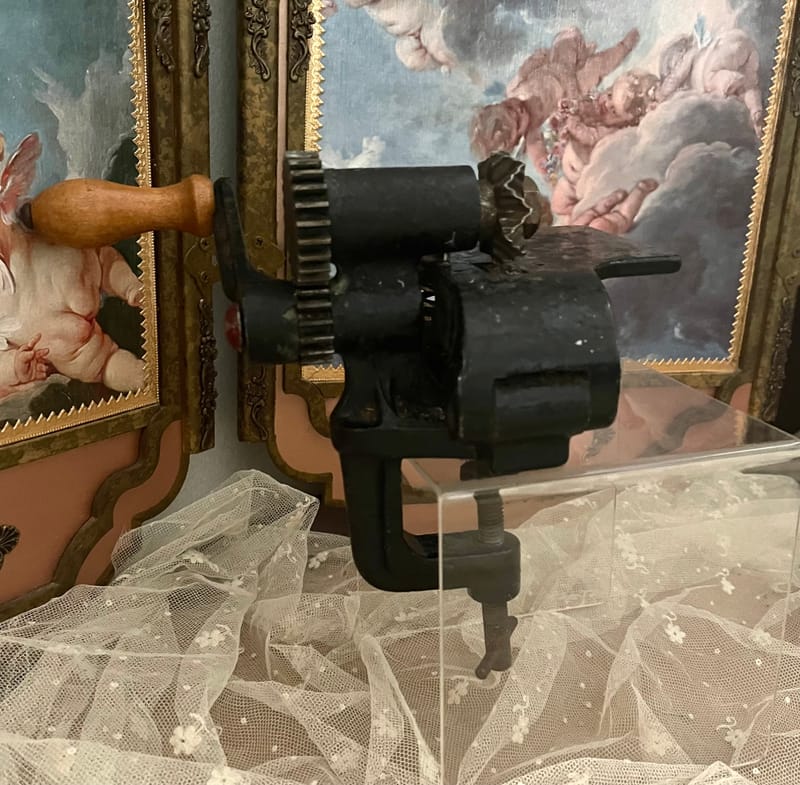 Antique Columbus Pinking Machine Fabric Leather Doll Clothes - Hearts ...