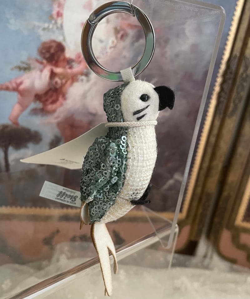 Mint Steiff Limited Edition Ava Paradise Parrot Keychain - Hearts Will Play