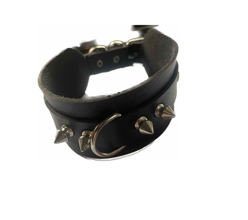 Colier choker lat, piele ecologica cu tepi mici, inel si capse